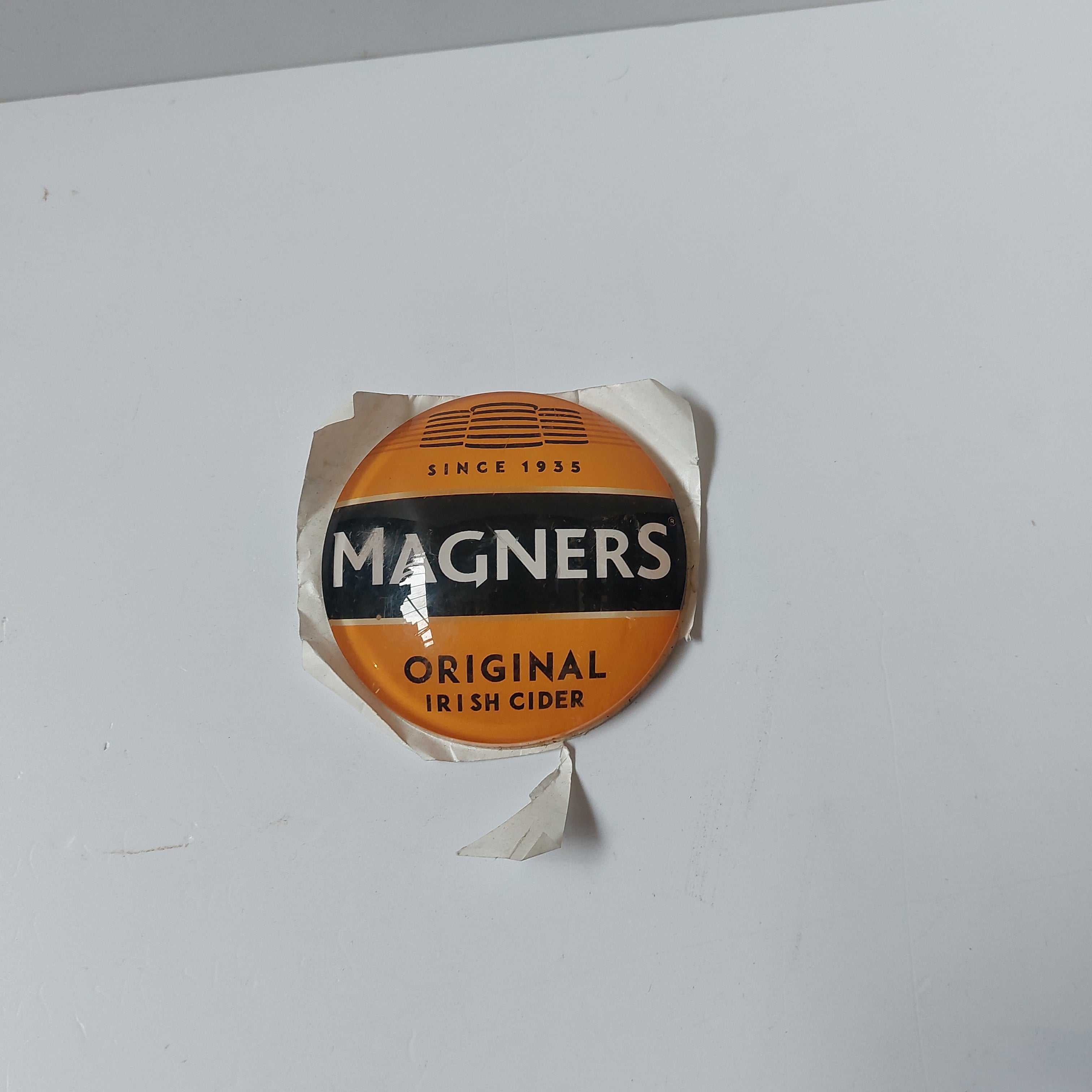 Magners round badge – PUB SUPPLIES
